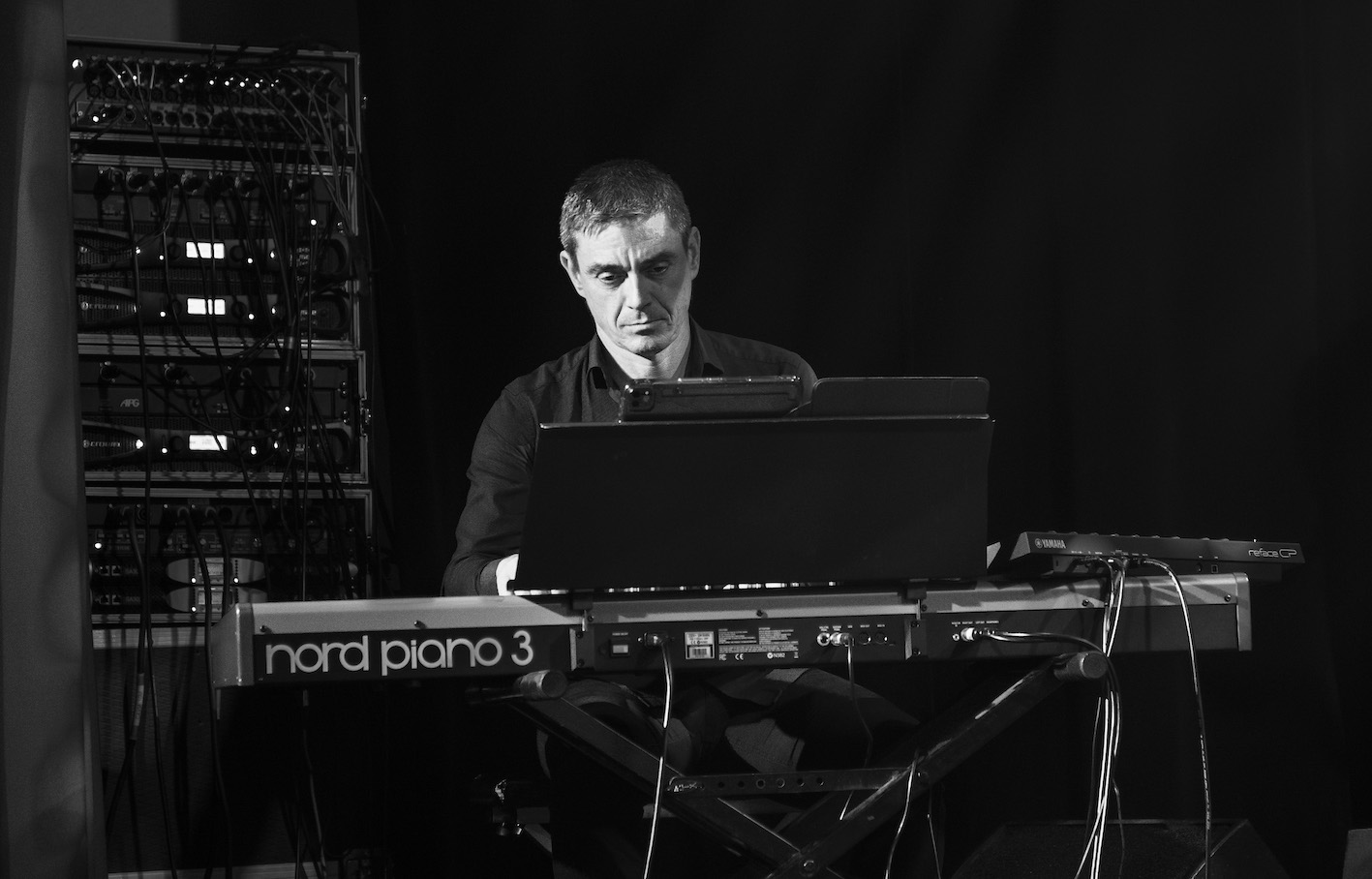 The band - Biographies | Malcolm Potter "Voice and Wood"